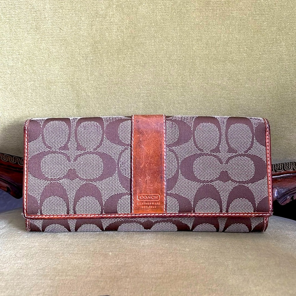 Vintage Coach Wallet - Gem